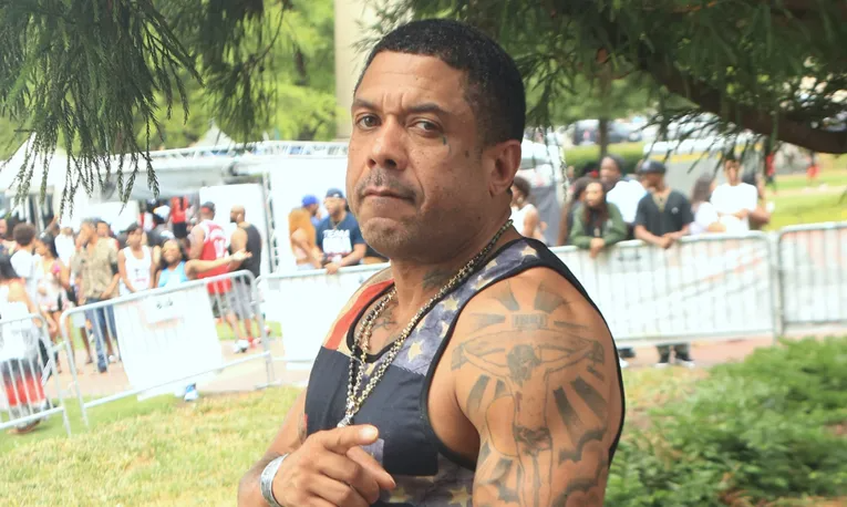Benzino Breaks Down In Tears Over Eminem Beef On "Drink Champs" - Hip ...